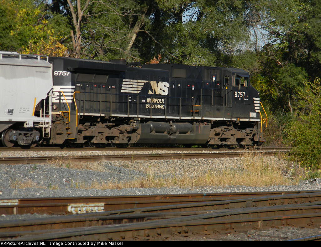 NS 9757